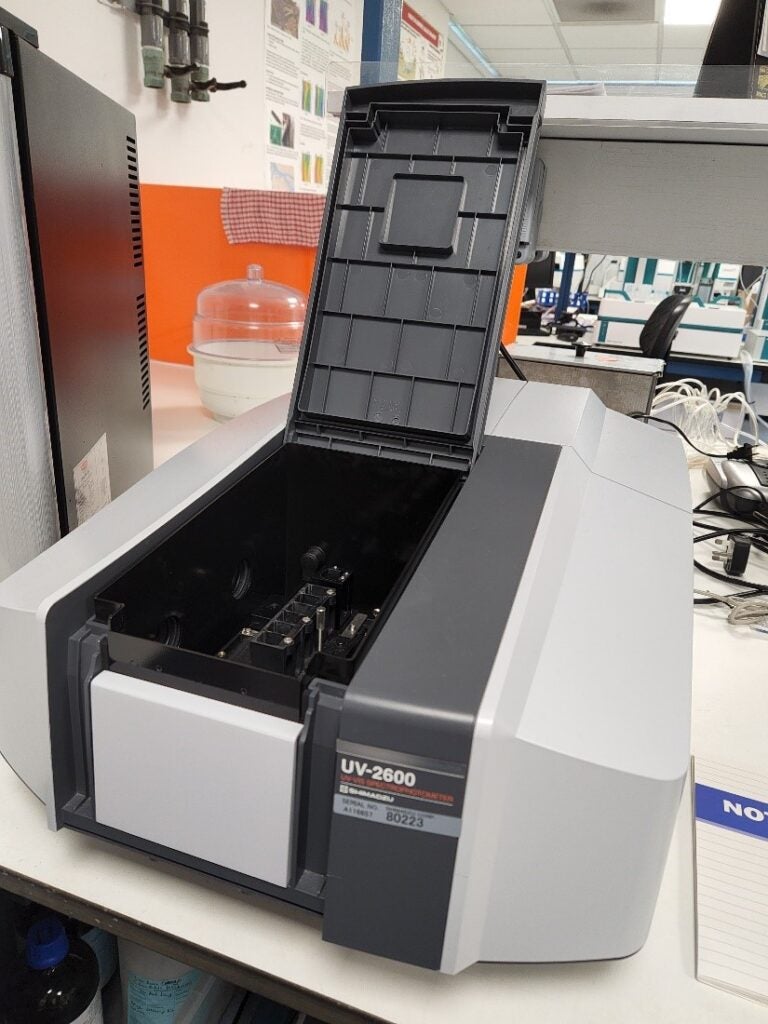 UV-Vis Spectrophotometer – St John's Island National Marine Laboratory